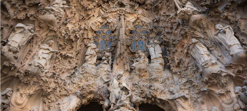 Sagrada Familia Architecture: Gaudí’s Masterpiece